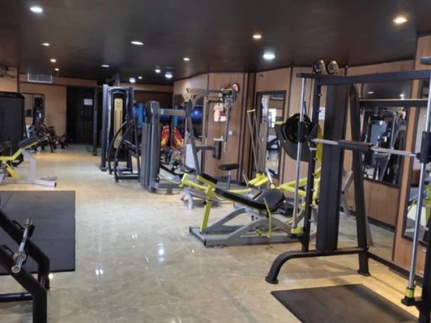 باشگاه رادیس در کرمان - بدنسازی